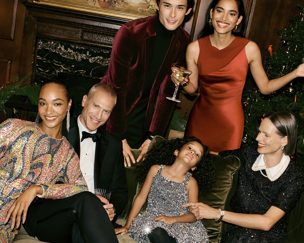 MACY'S CAPTURES SOME HOLIDAY CHEER IN THIRD QUARTER REPORT - MR Magazine